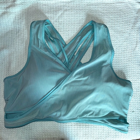 Fabletics | Intimates & Sleepwear | Fabletics Plus Size Sports Bra ...